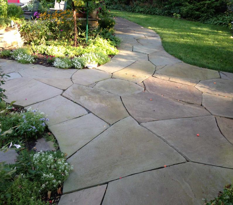 Stand-Up Irregular - Tradestone